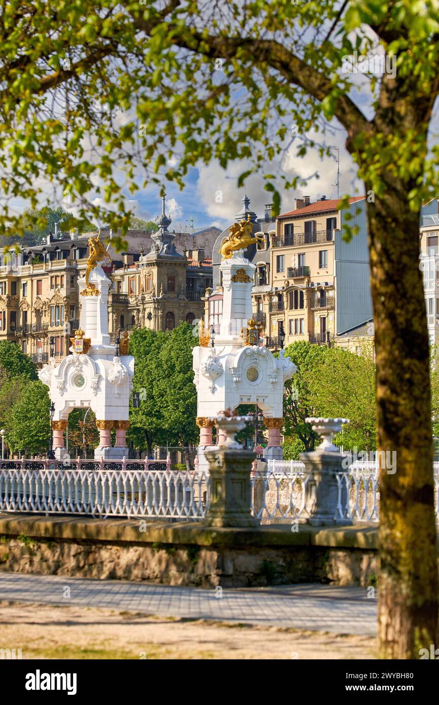 Paseo de Francia, Maria Cristina bridge, Donostia, San Sebastian ...