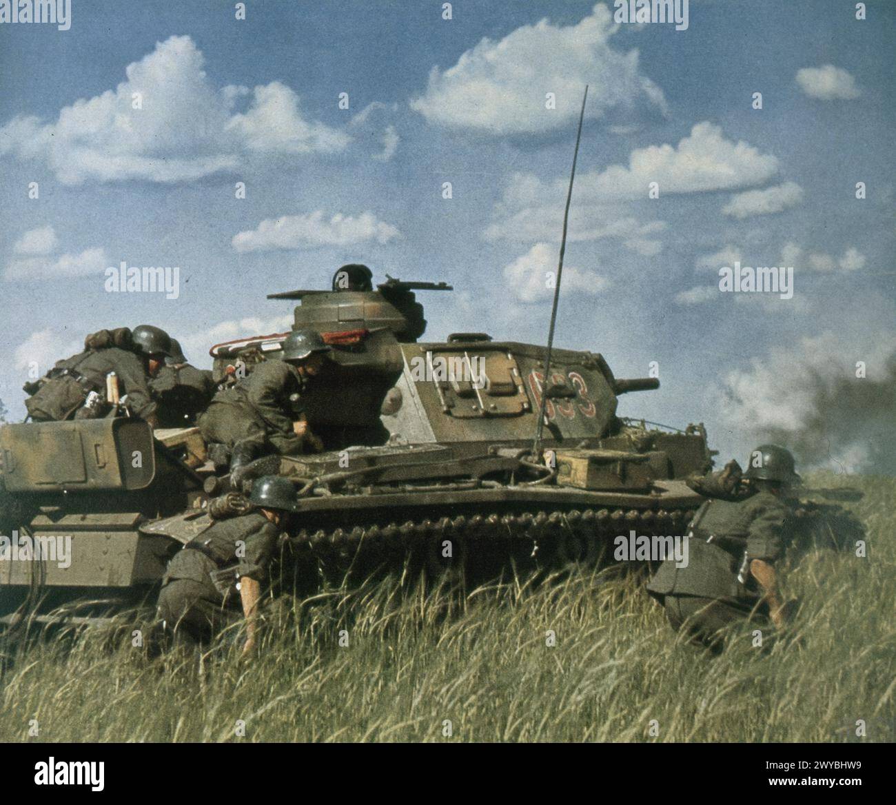 OFFICIAL COLOUR GERMAN PHOTOGRAPHS FROM THE SERIES "DAS HEER IM ...