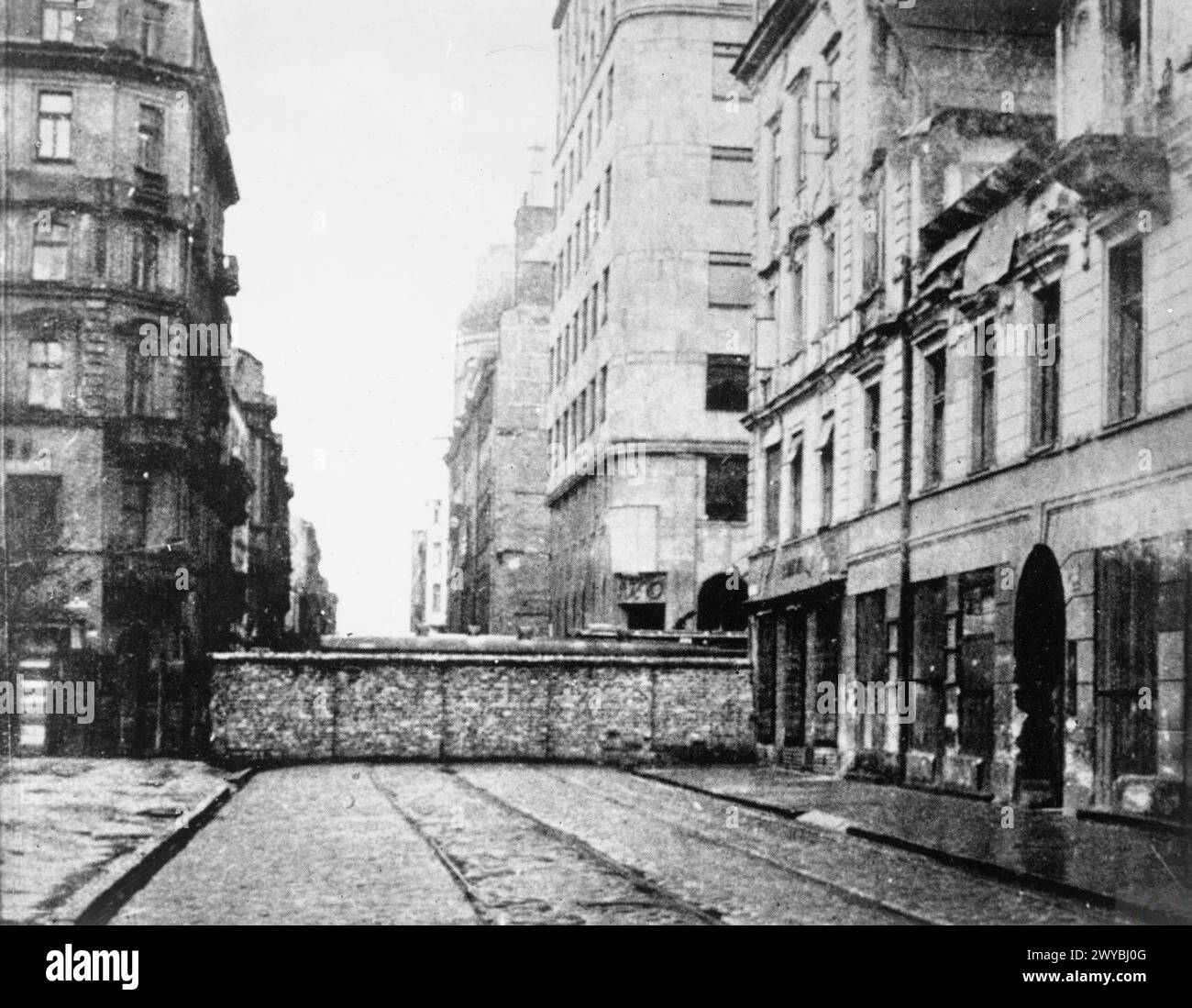 THE GERMAN OCCUPATION OF POLAND, 1941-1945 - Walled-off street in ...