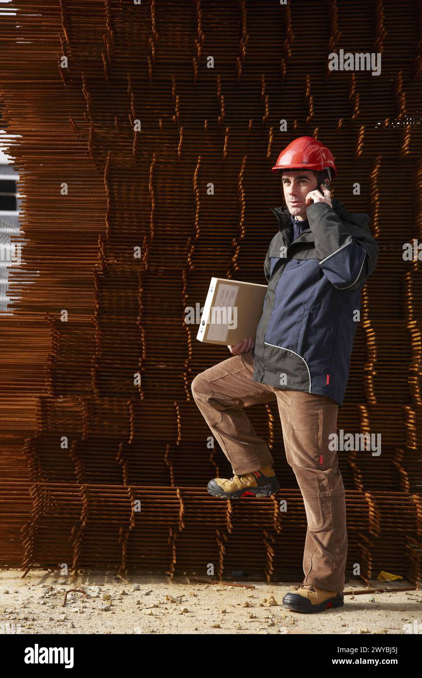 Architect, corrugated iron for formwork, housing construction Stock ...