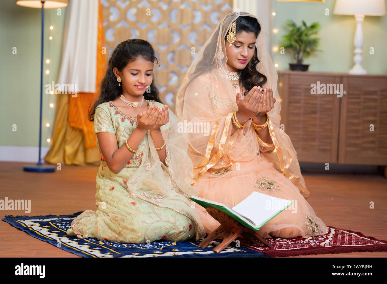 Ramzan namaz hi-res stock photography and images - Alamy