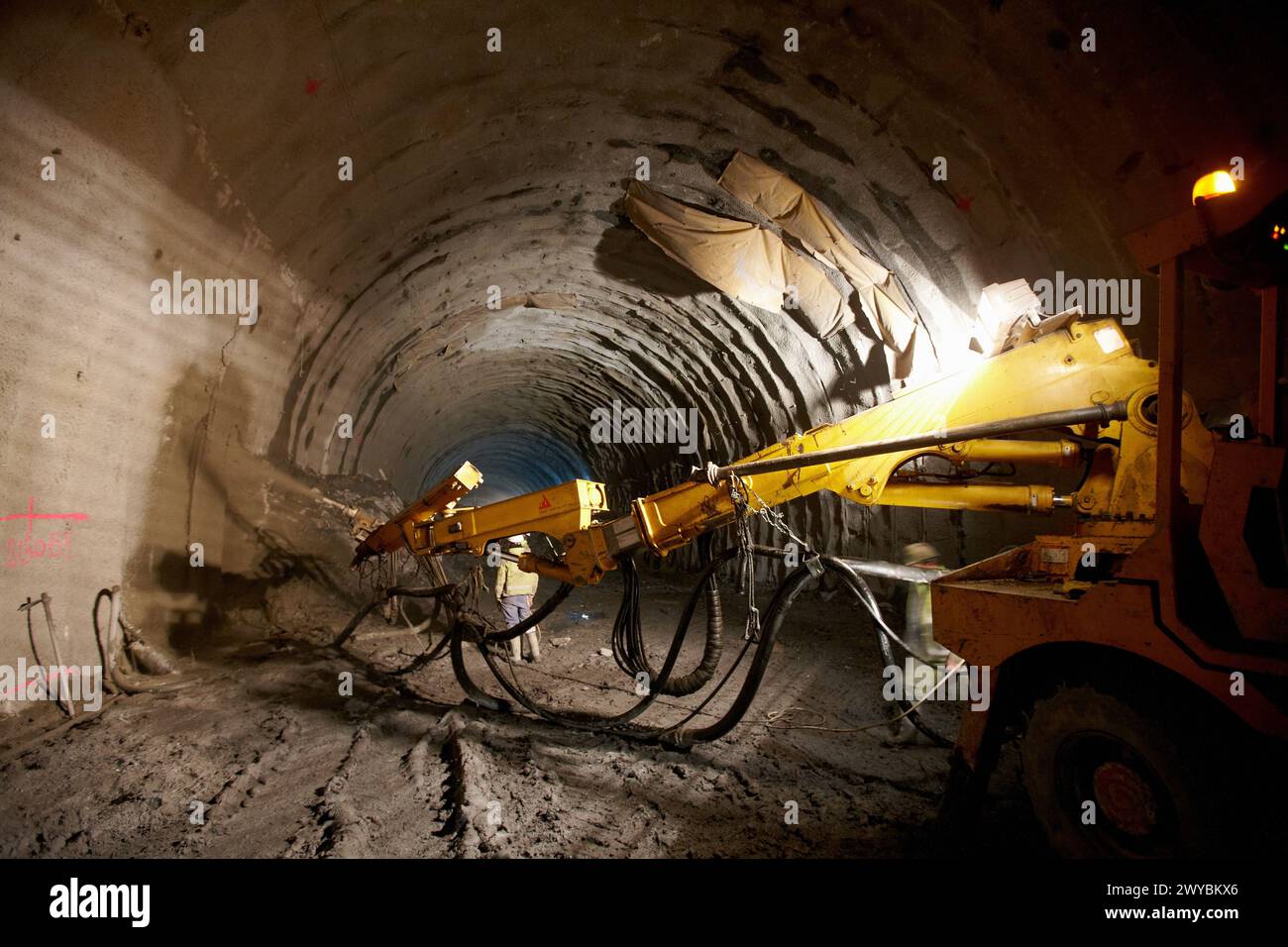 Shotcrete, gunite application, Tunnel construction, Works of the new ...
