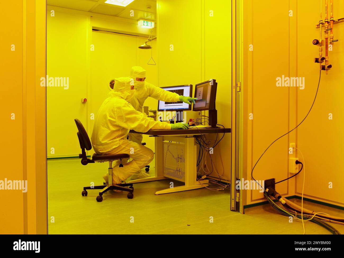 Electron beam lithography hi-res stock photography and images - Alamy