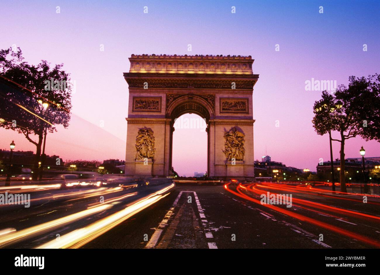 Arc de triomphe arco hi-res stock photography and images - Alamy