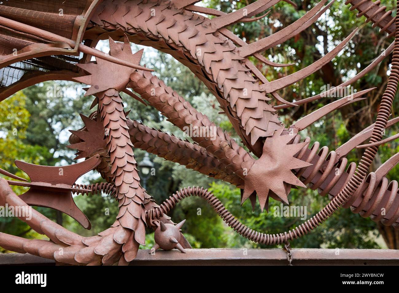 Wire sculpture barcelona spain hi-res stock photography and images - Alamy