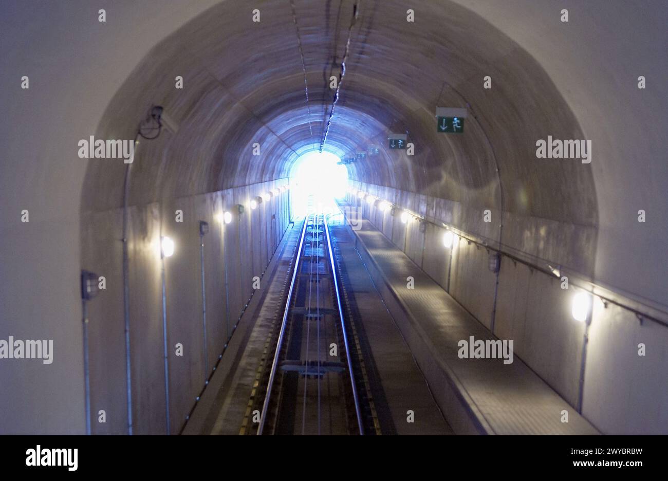 Tunel funicular hi-res stock photography and images - Alamy