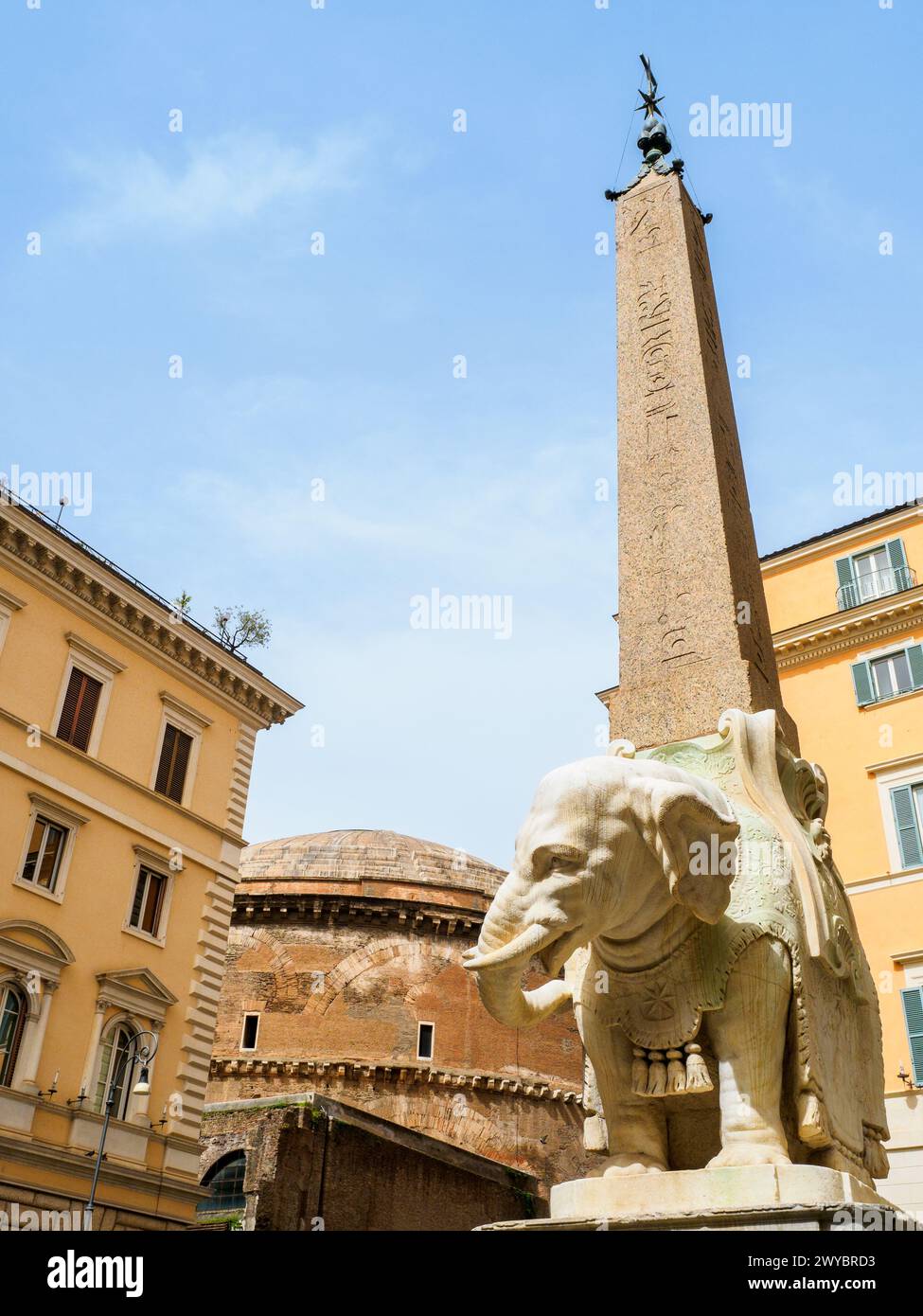 "Il Pulcino Della Minerva " a sculpture of an Elephant carrying an ...