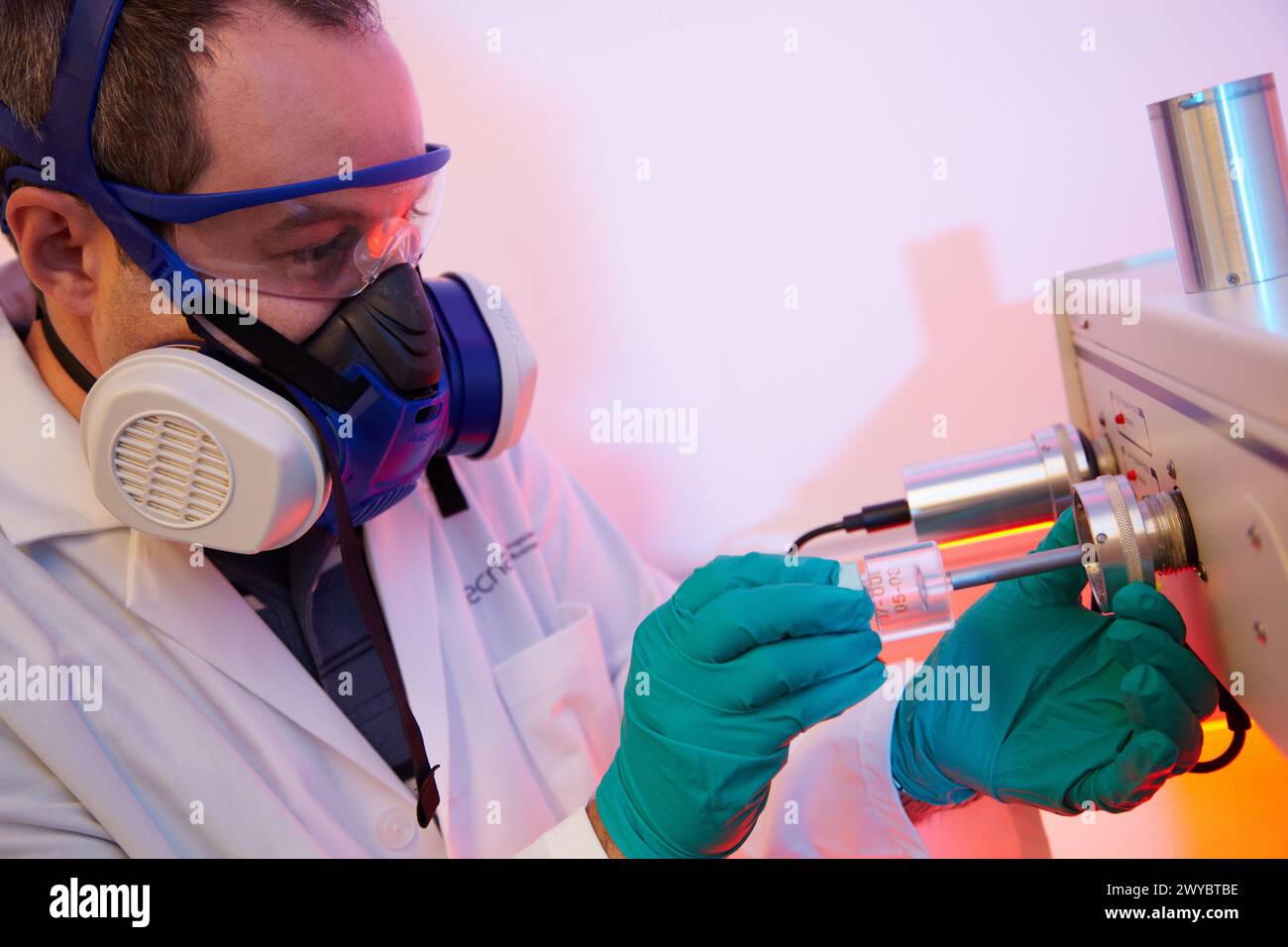 Mercury porosimeter to determine porosity and density of solid ...