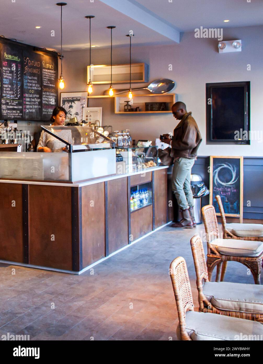 Tea shop counter hi-res stock photography and images - Alamy