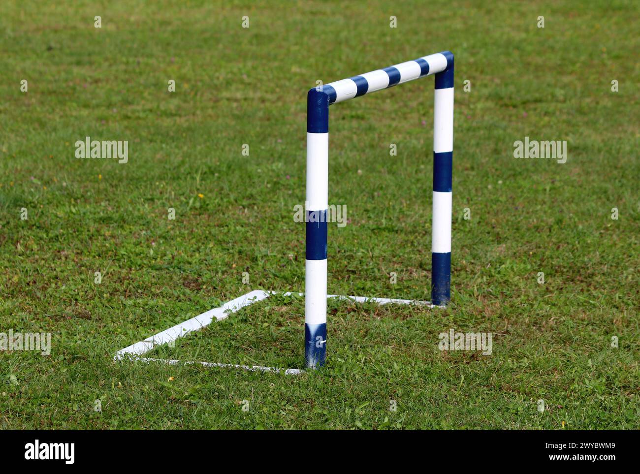 Game without net hi-res stock photography and images - Alamy