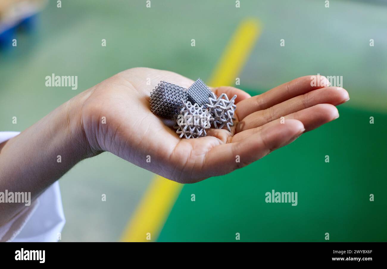 Binder jetting samples hi-res stock photography and images - Alamy