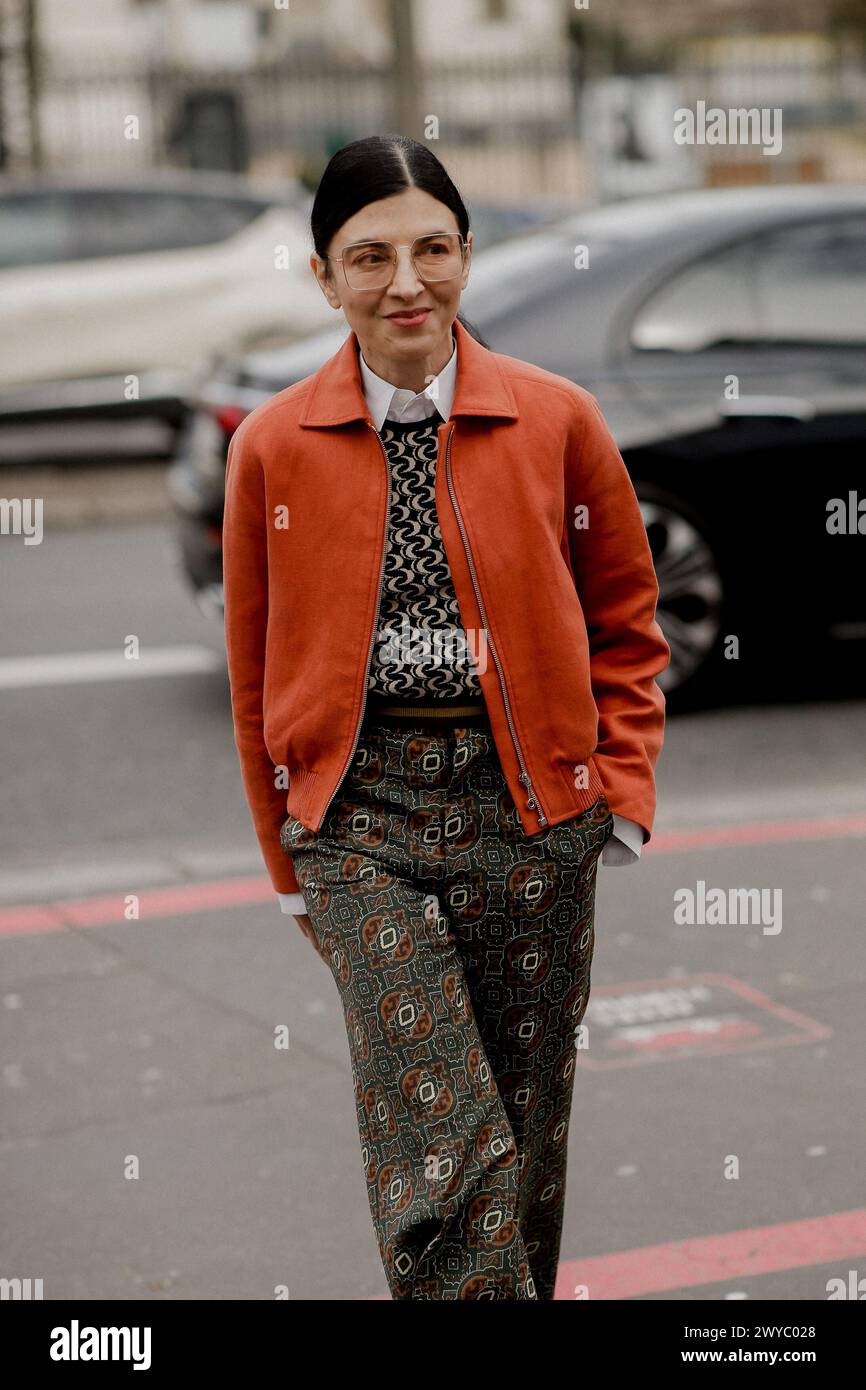 Paris, France. 03rd Mar, 2024. Street style, Julie Ragolia arriving at ...