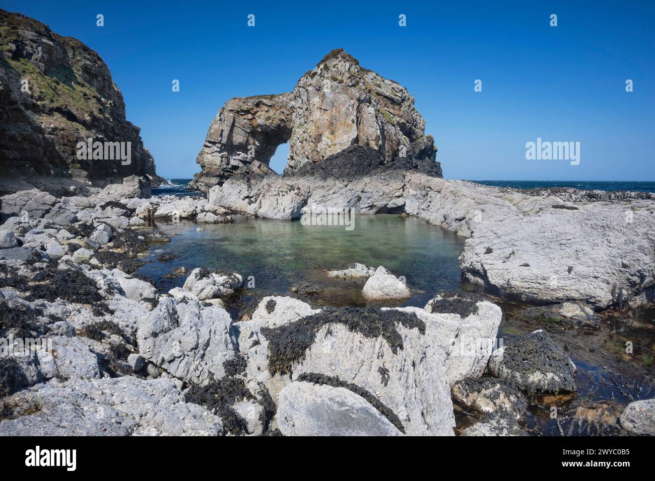Great Pollet Sea Arch on the Fanad Peninsula, Ireland Stock Photo - Alamy