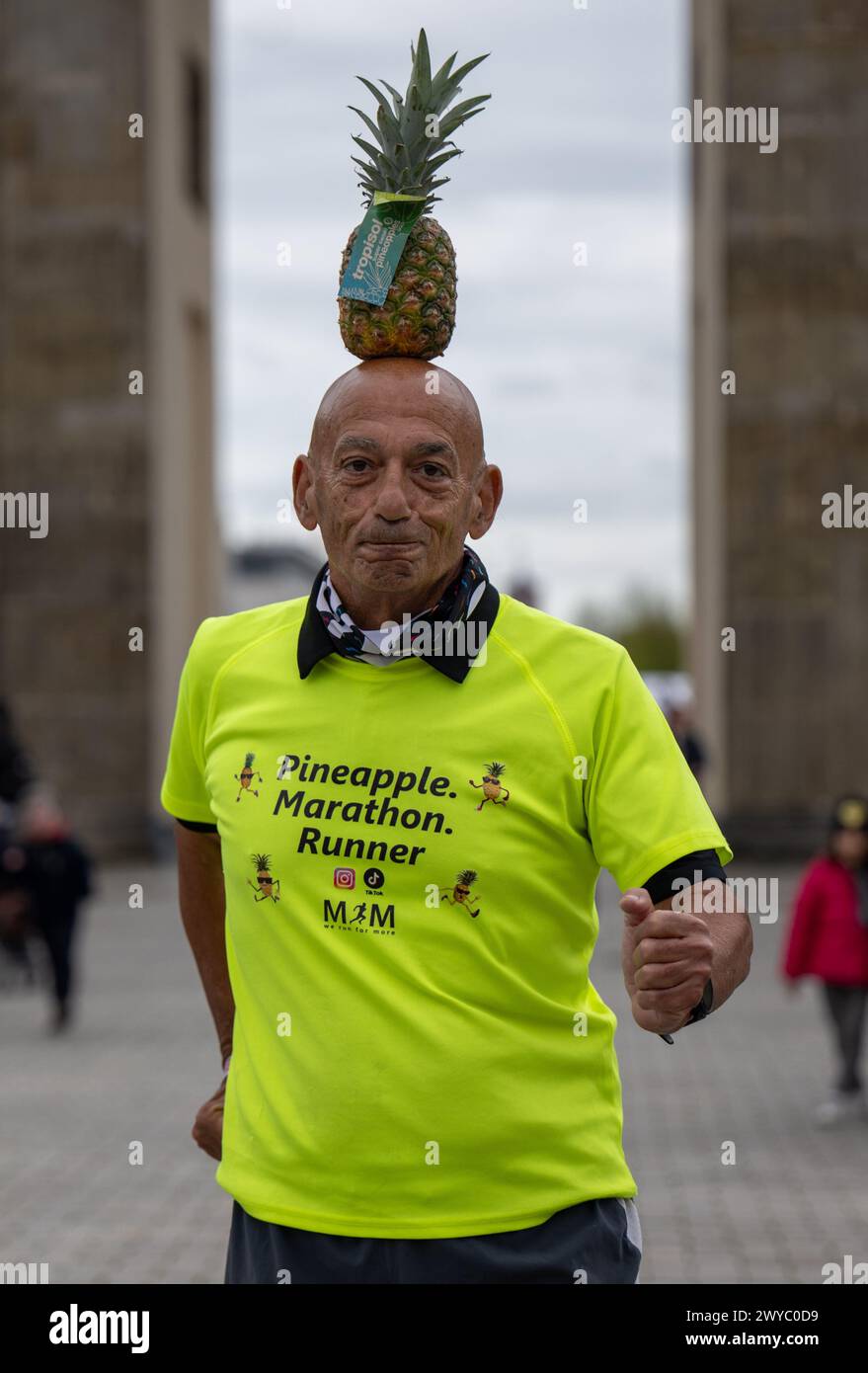 Berlin, Germany. 05th Apr, 2024. Moshe Lederfien, an Israeli marathon ...