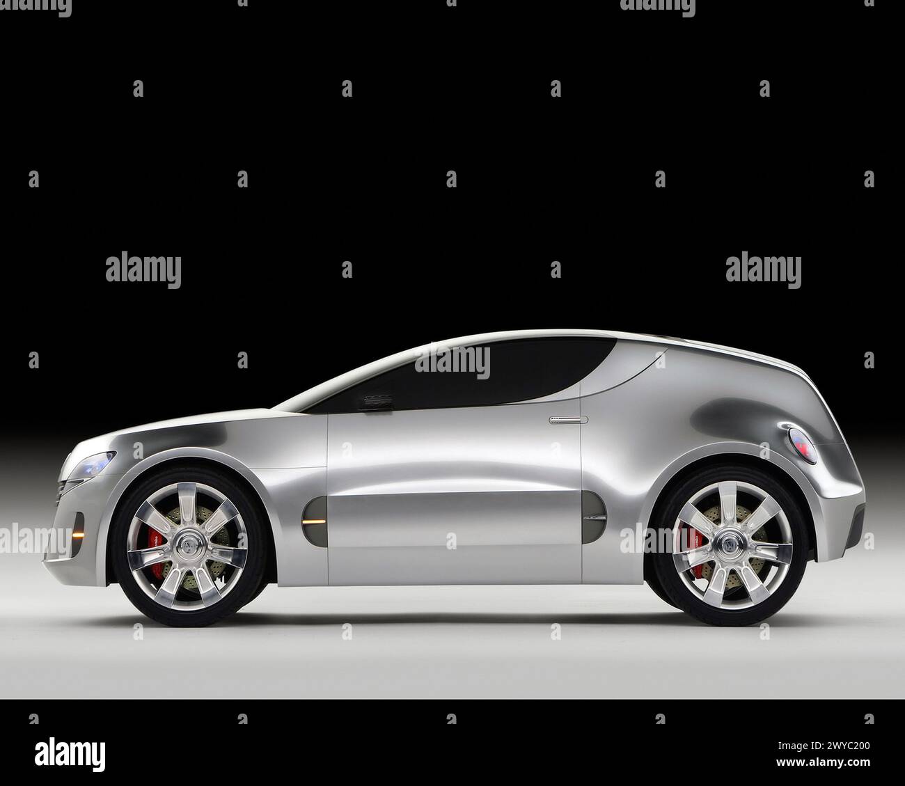 The Honda REMIX concept vehicle was revealed at the 2006 Los Angeles ...