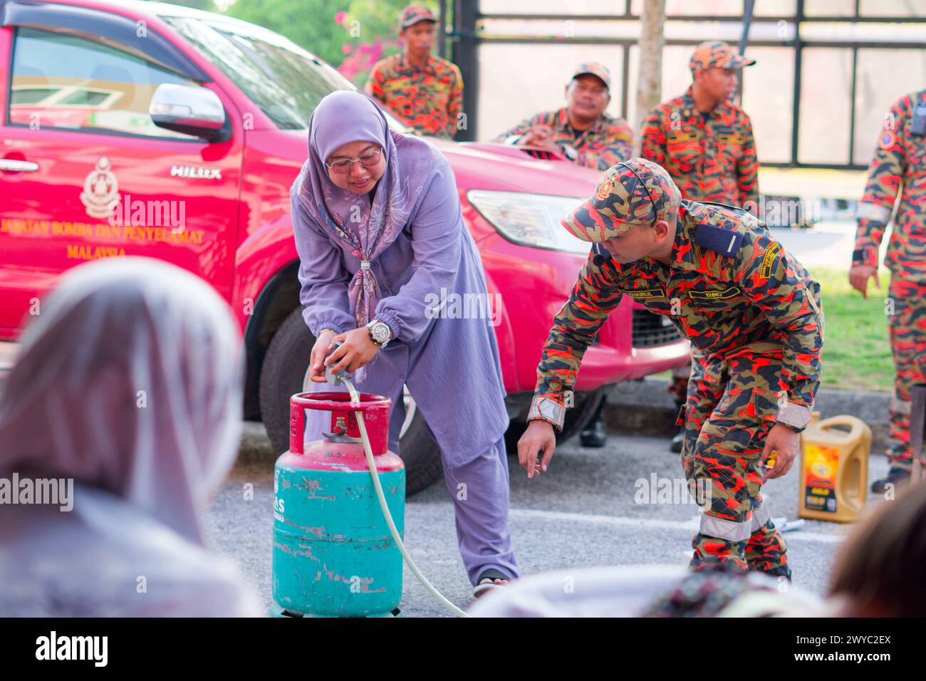 Fire fighter Malaysia Stock Photo - Alamy