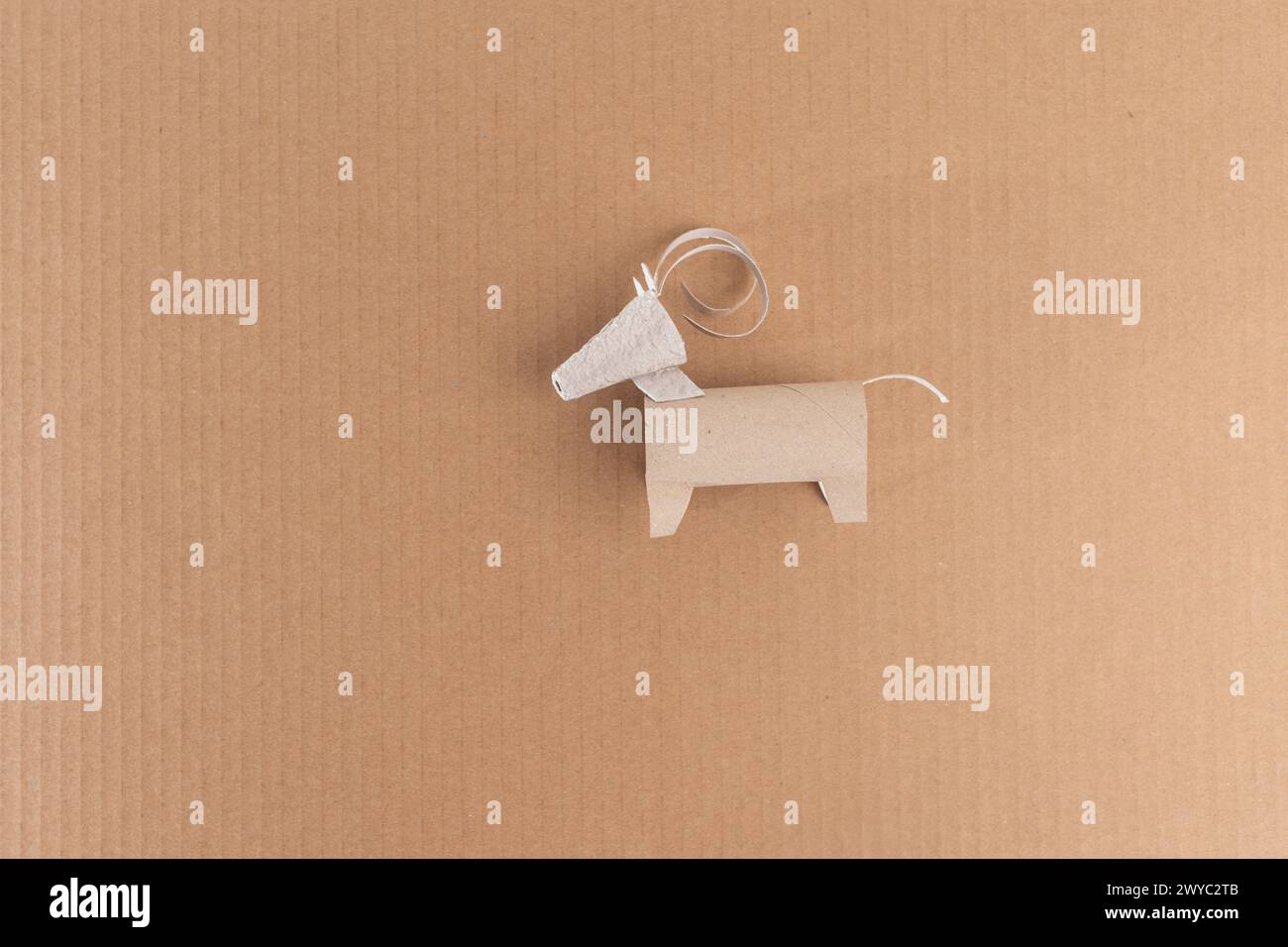 simple DIY farmyard craft using recycled cardboard. adorable cattle ...