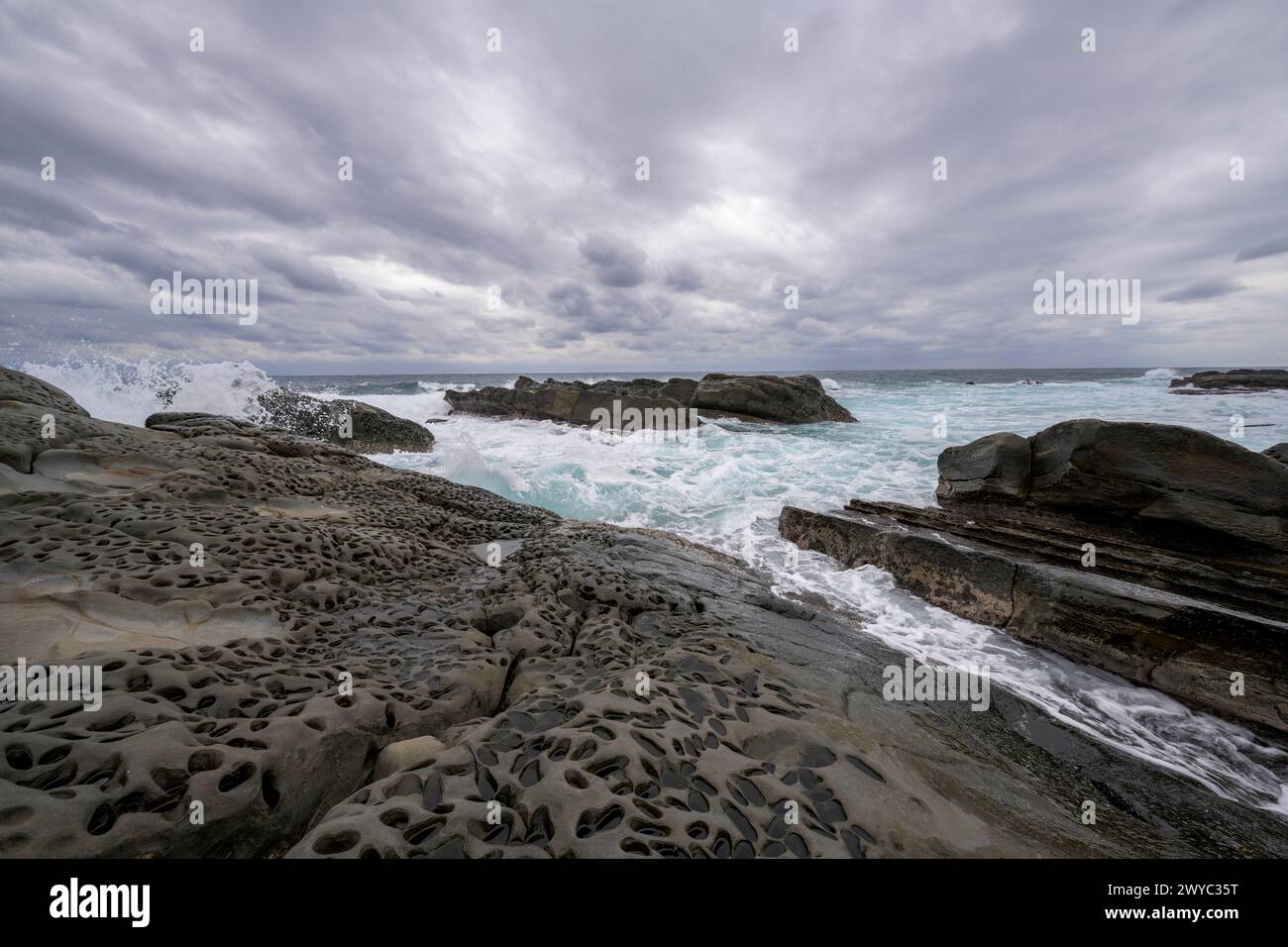 Rough ocean waves beauty hi-res stock photography and images - Alamy