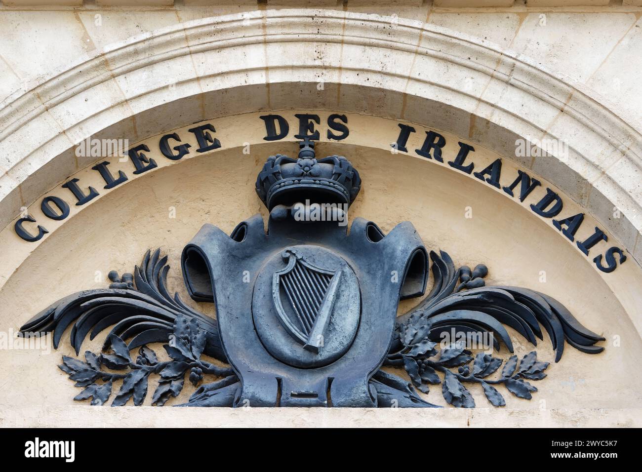 The logo of Irish College in Paris. It located in Latin 5th district of ...
