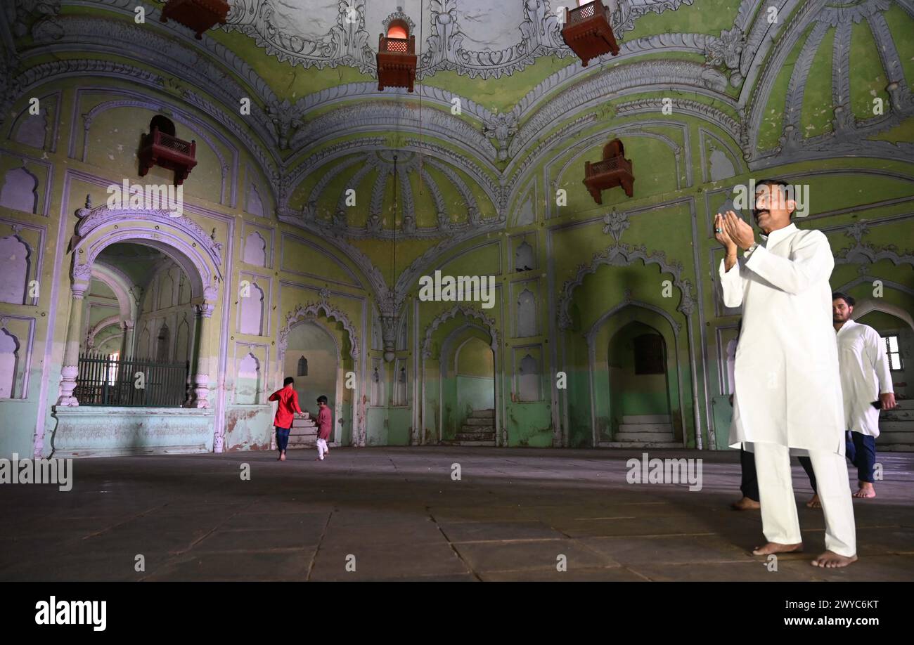 LUCKNOW, INDIA - APRIL 5: Muslims offering prayers on the Last Friday ...