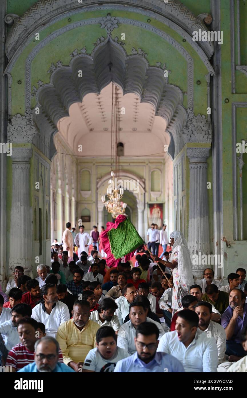 LUCKNOW, INDIA - APRIL 5: Muslims offering prayers on the Last Friday ...
