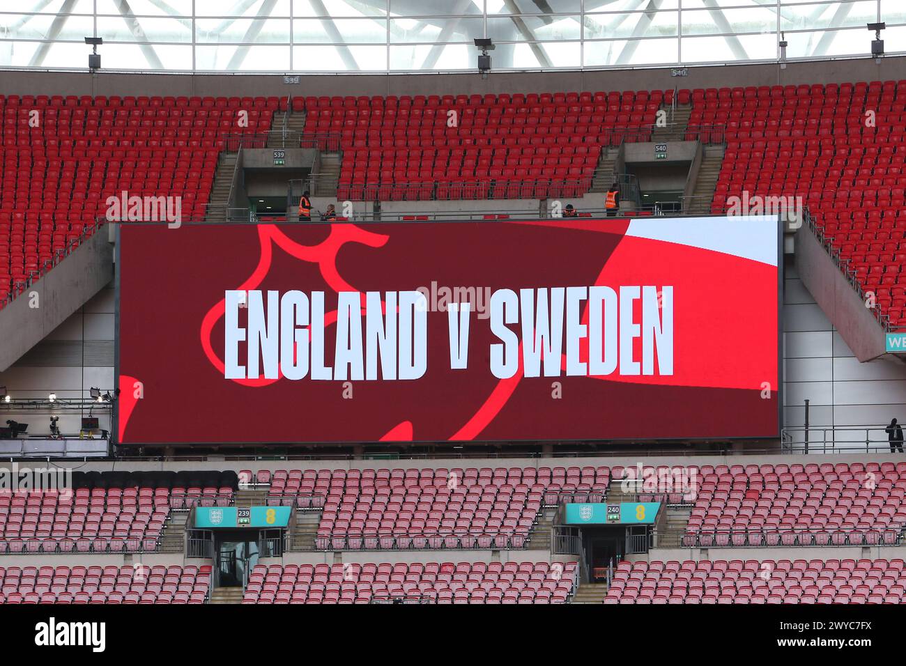 Football stadium screen uk hi-res stock photography and images - Alamy