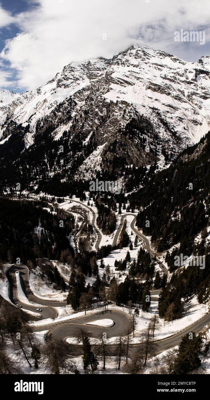 Maloja Pass - Luftbild 04042024 - Blick auf den Maloja-Pass in der ...