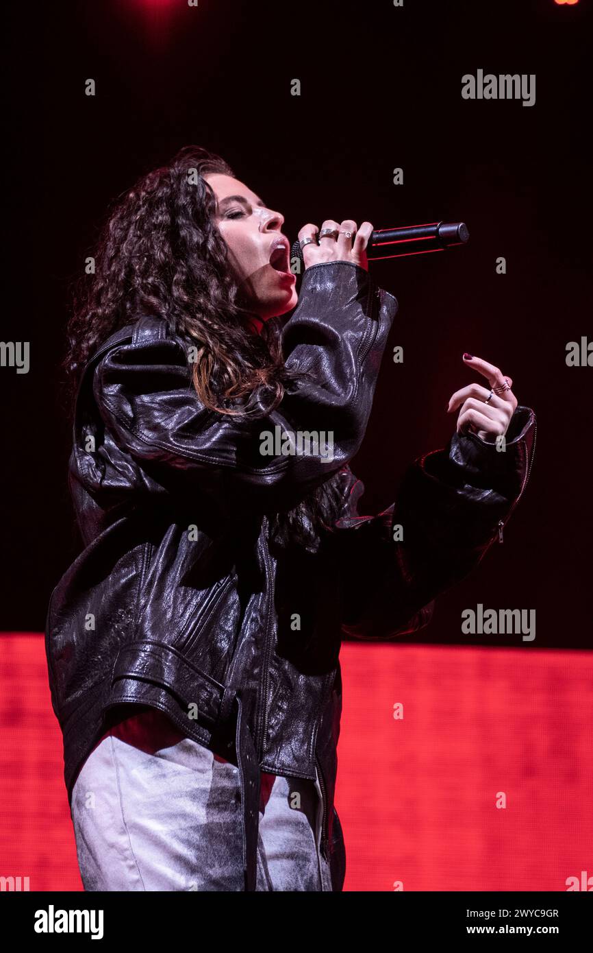 Fletcher performing at Sant Jordi Club, Barcelona 04 Apr. 2024 ...