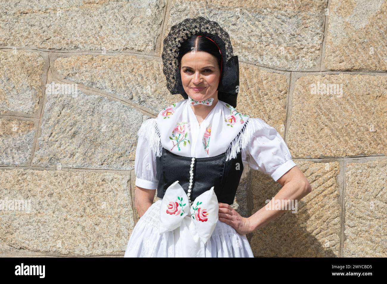 Kristina Nerad, in einer sorbischen Tracht einer katholischen ...