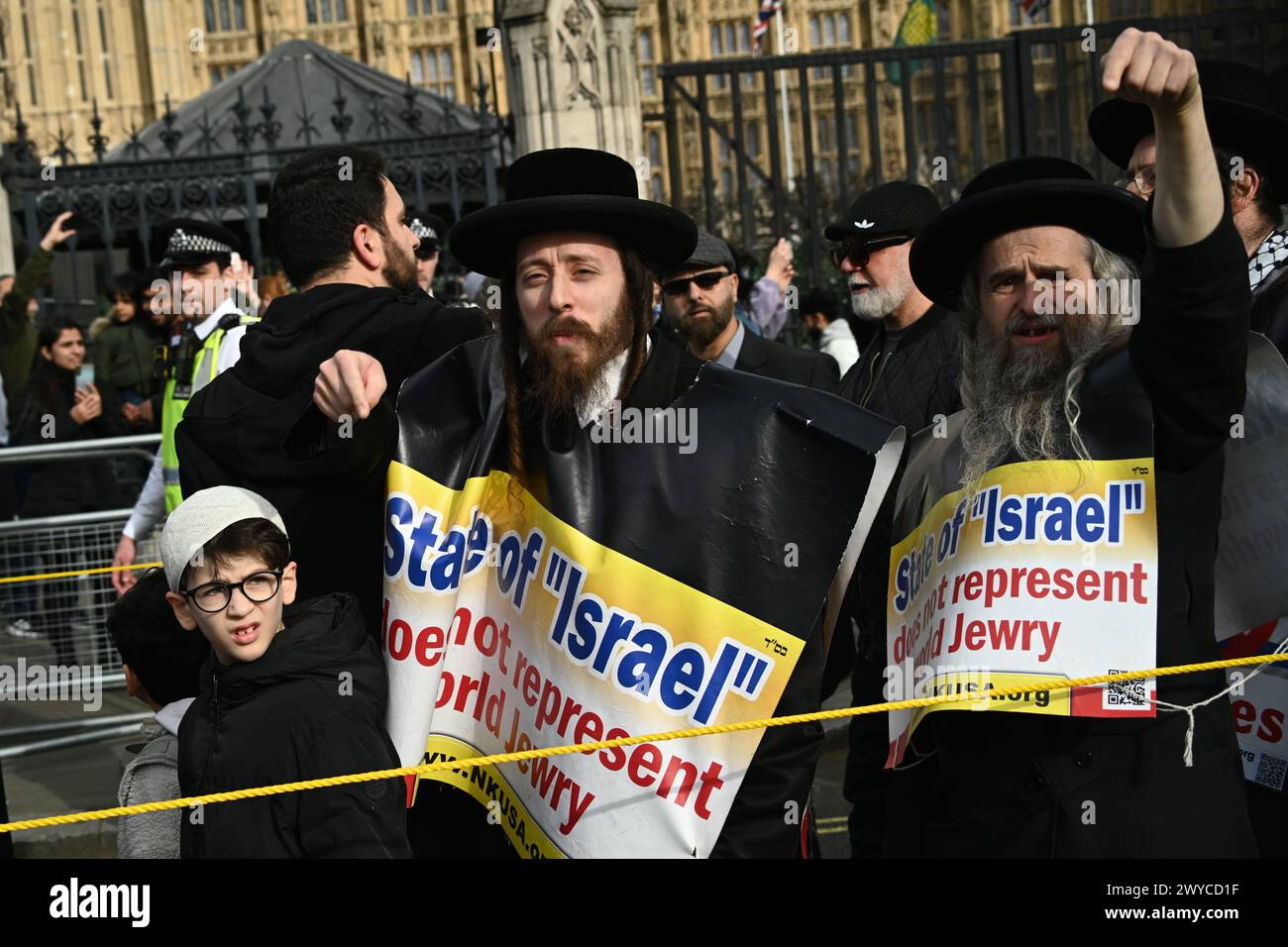 London, UK. 5th Apr, 2024. During the annual Quds Day 2024 in London ...