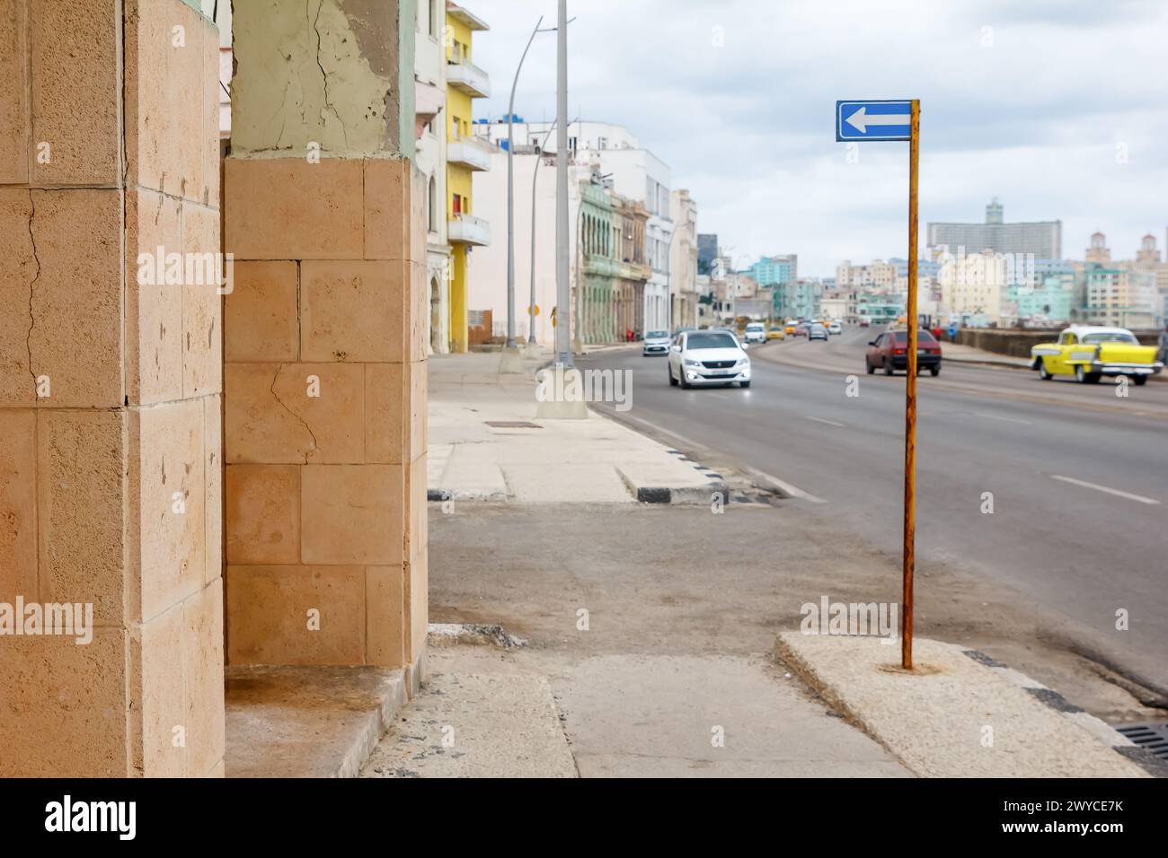 Traffic sidewalk hi-res stock photography and images - Alamy