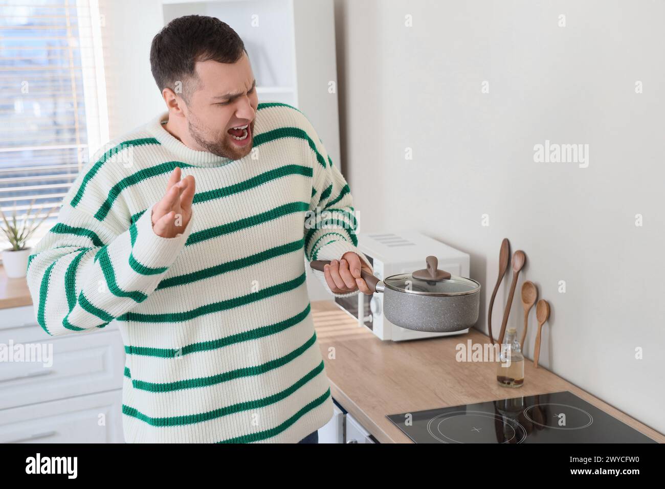 Burned in a pot hi-res stock photography and images - Alamy