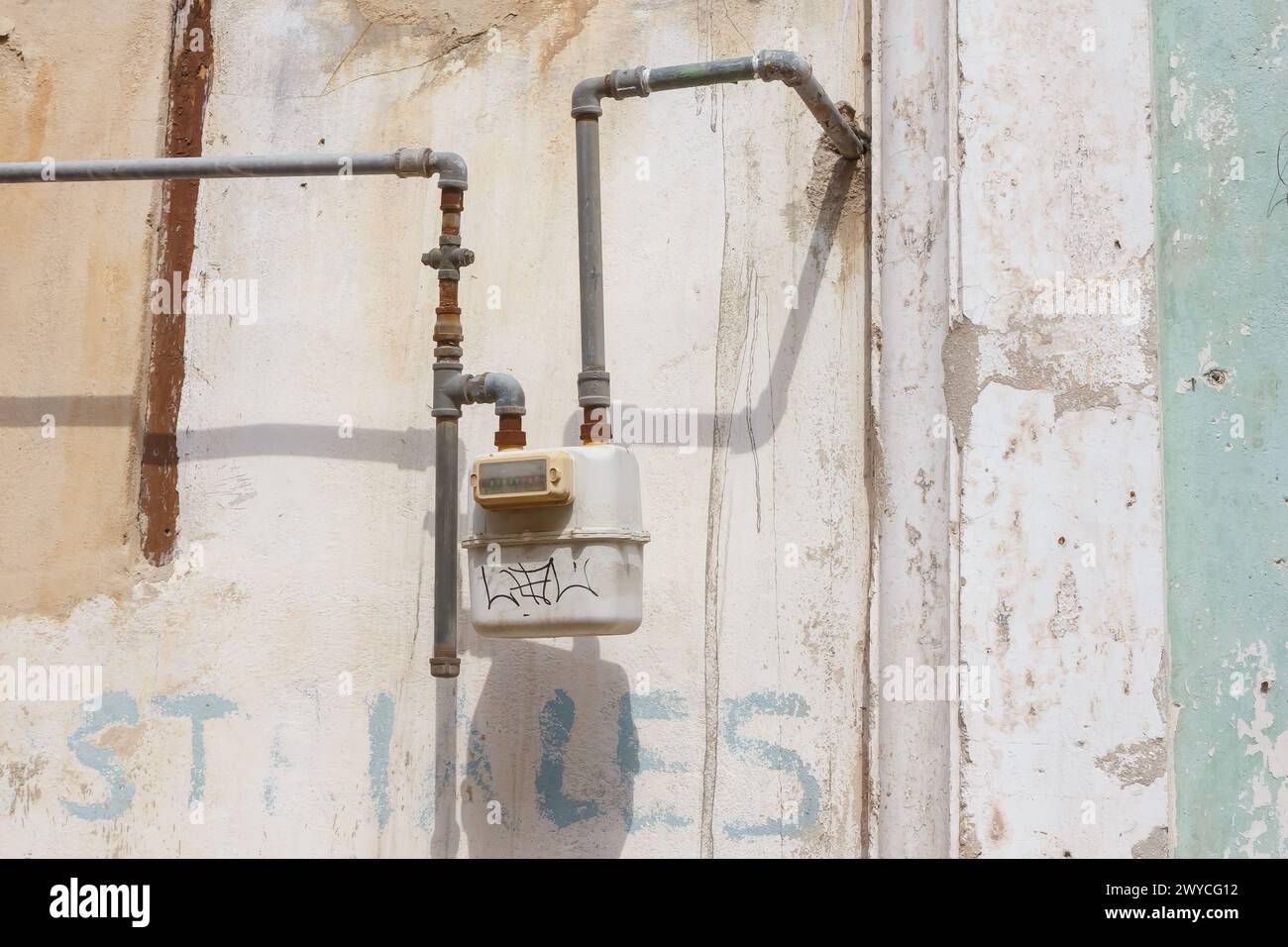 Tube pipes hi-res stock photography and images - Alamy