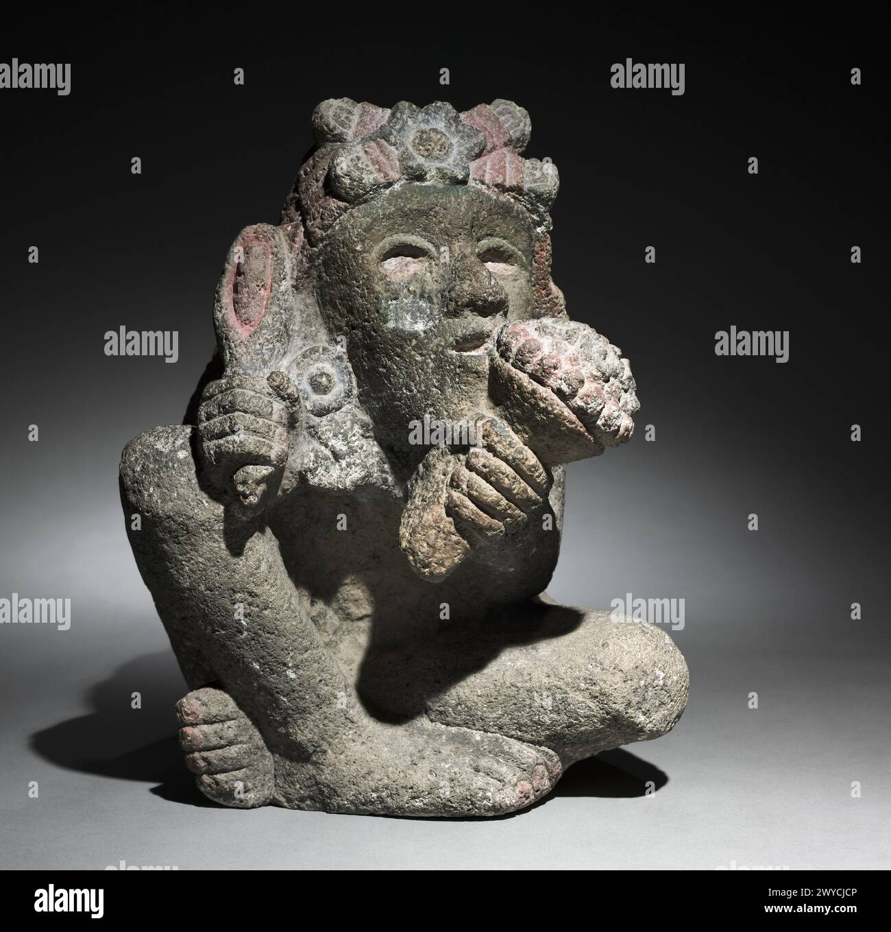 Aztec statues 16th century hi-res stock photography and images - Alamy