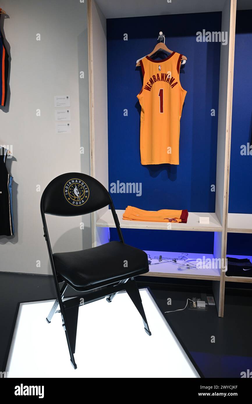 Victor Wembanyama 'Rising Stars' jersey and locker room on display ...