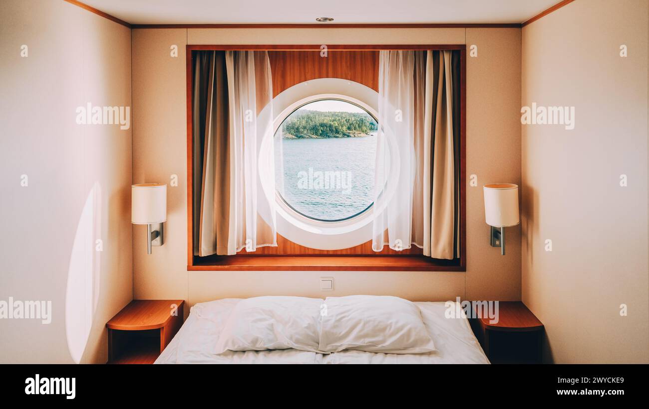 Ship hull inside hi-res stock photography and images - Alamy