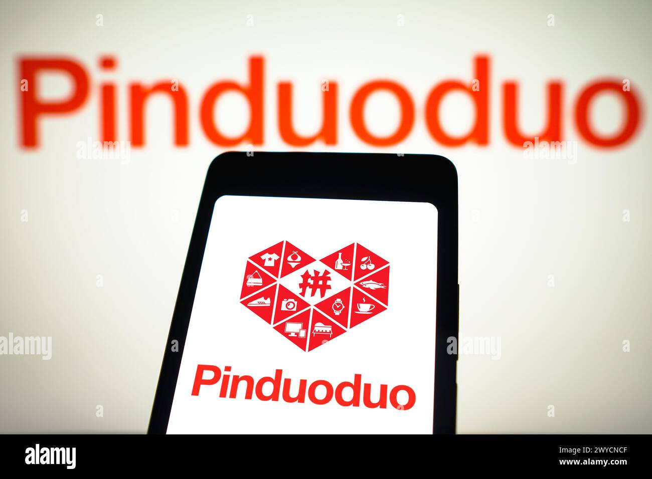 Pinduoduo logo hi-res stock photography and images - Alamy