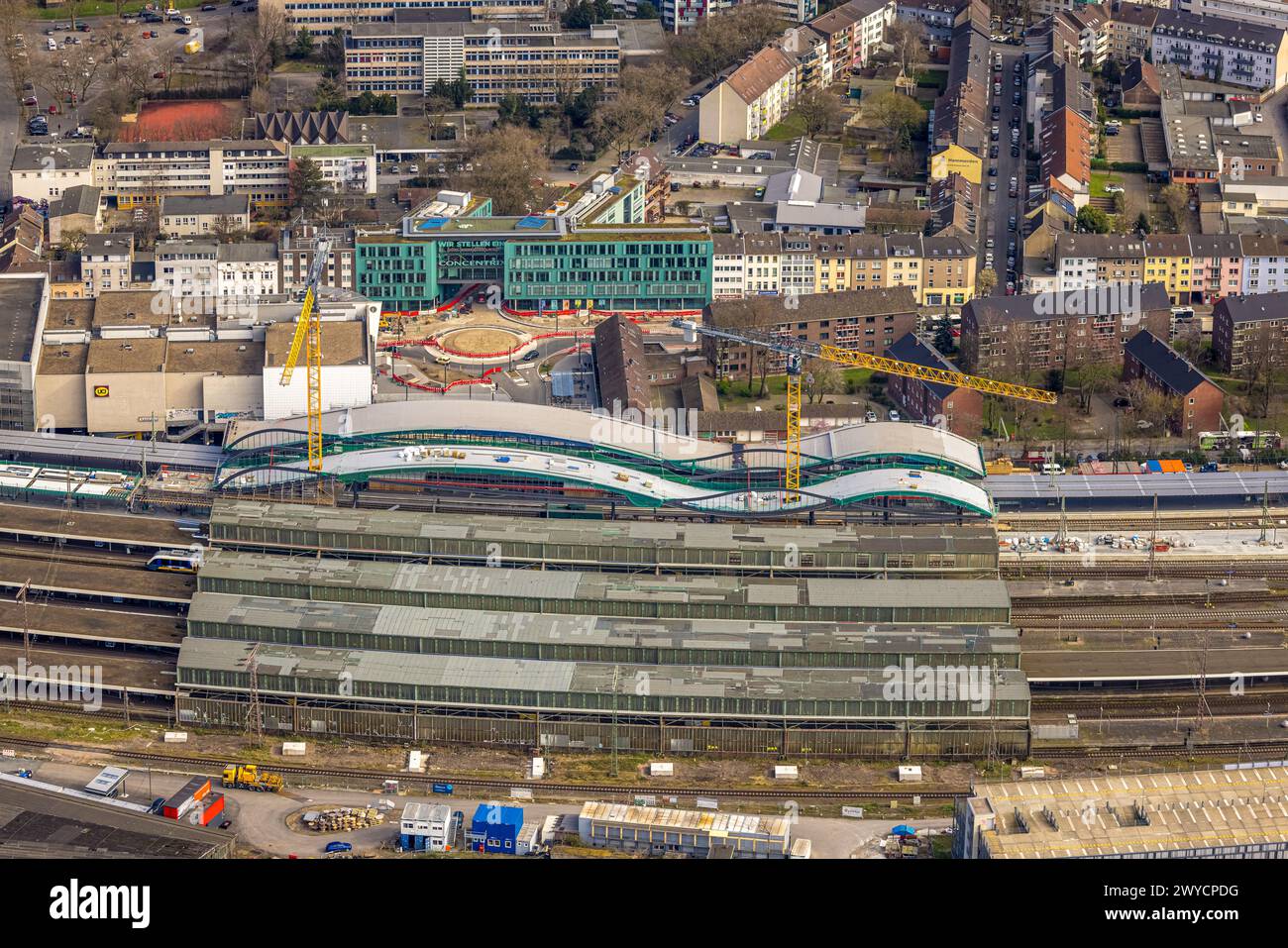 Aerial view, main station Hbf construction site with new track hall and ...