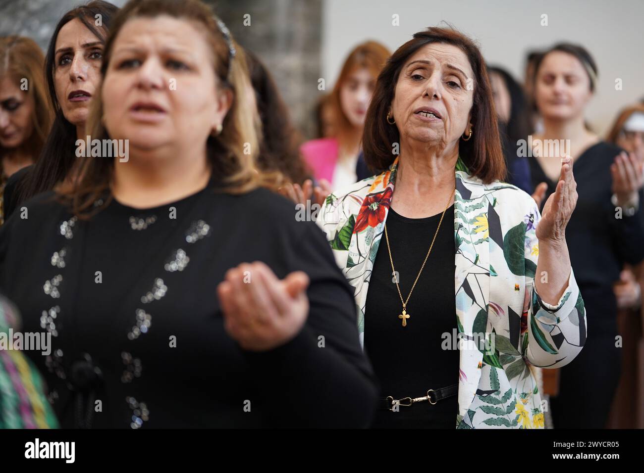 Mosul, Iraq. 05th Apr, 2024. Iraqi Christians worshippers attend the ...