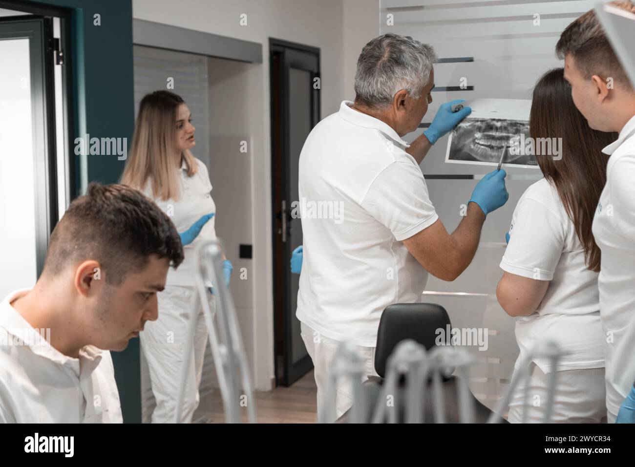 In this team discussion, dentists share best practices and lessons ...