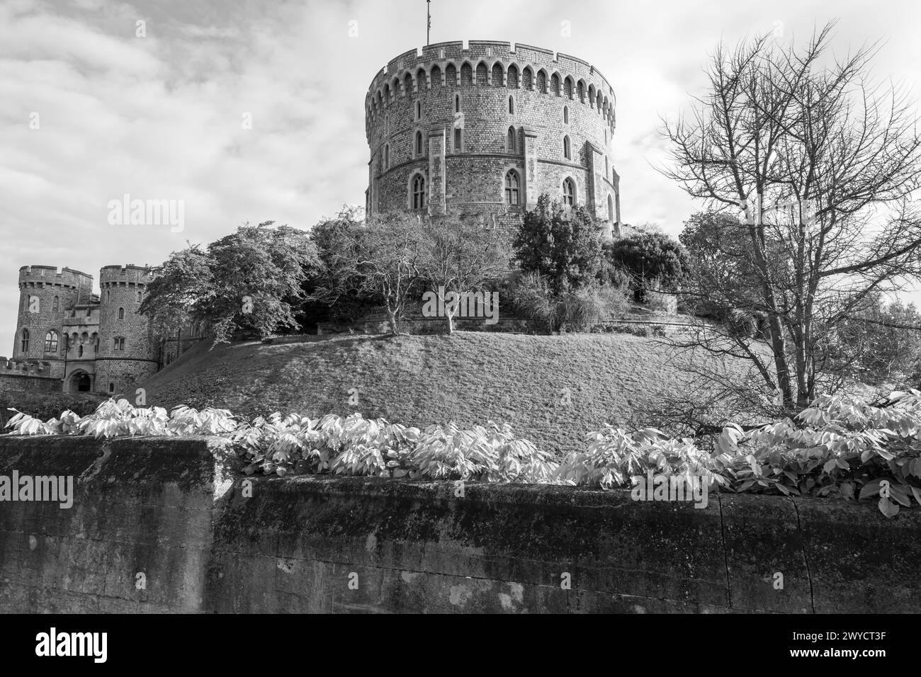 Windsor.Berkshire.United Kingdom.December 2nd 2022.The round tower at ...