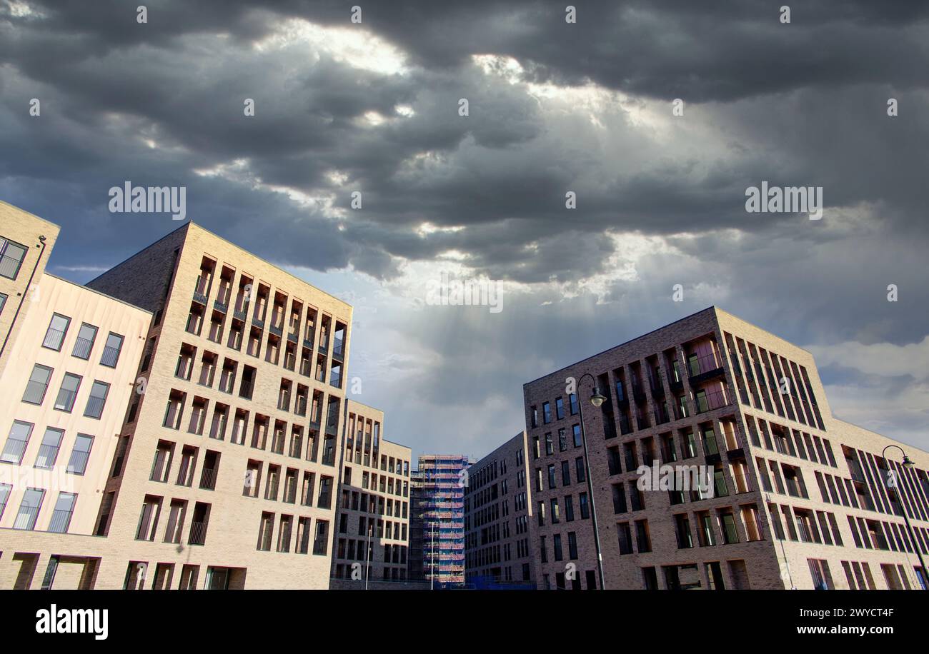 Modern high rise flats at new development Stock Photo - Alamy