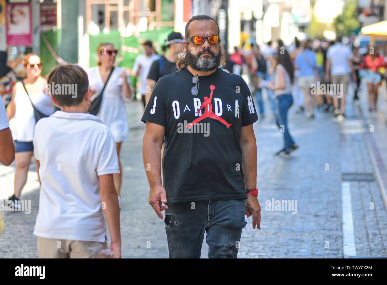 Greek man hi-res stock photography and images - Alamy