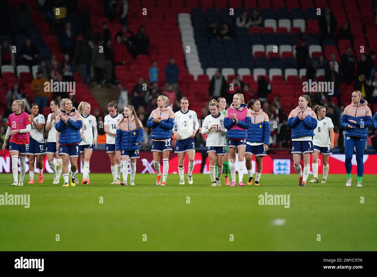 Euro 2024 england fans women hi-res stock photography and images - Alamy