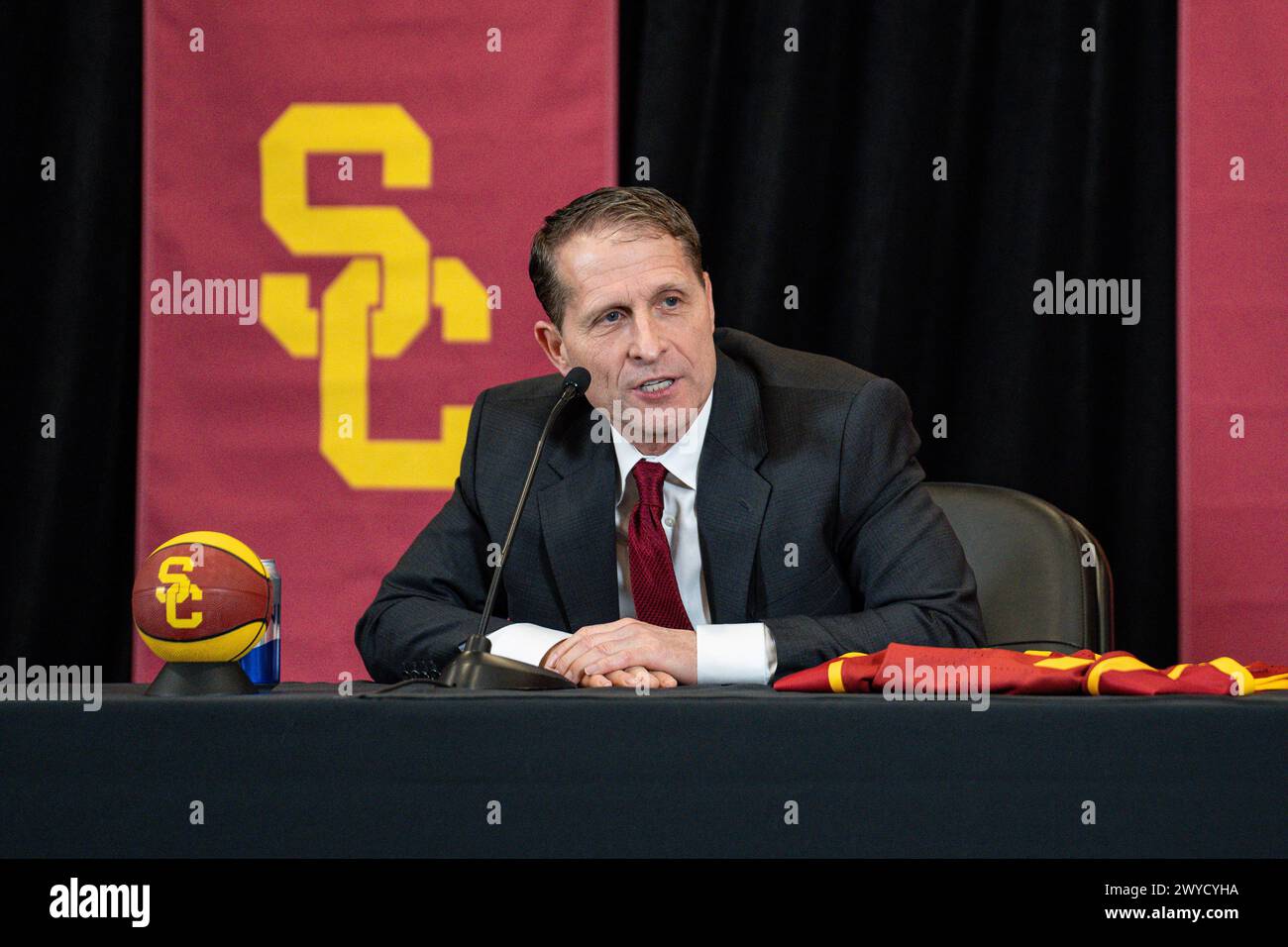 Eric Musselman is introduced as the new head coach for USC men’s ...