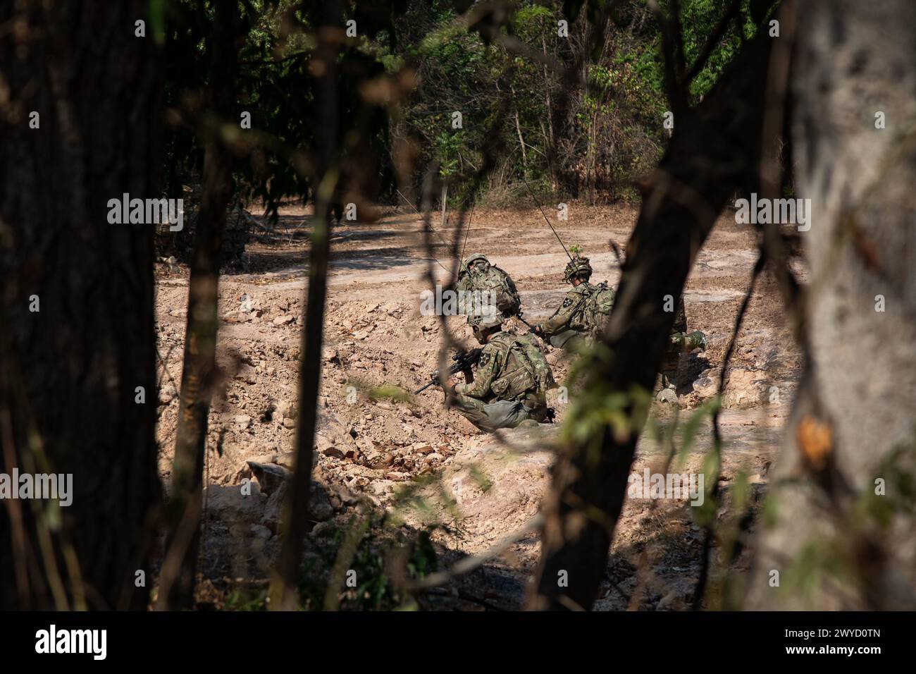 U.S. Army soldiers assigned to Chosin Company, 1st Battalion, 17th ...