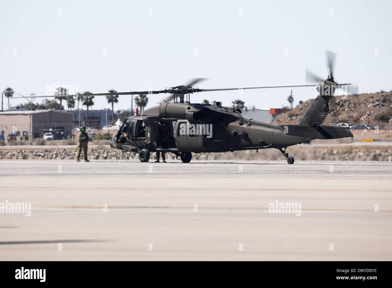 U.S. Army aviators from the Alaska Army National Guard’s 207th Aviation ...