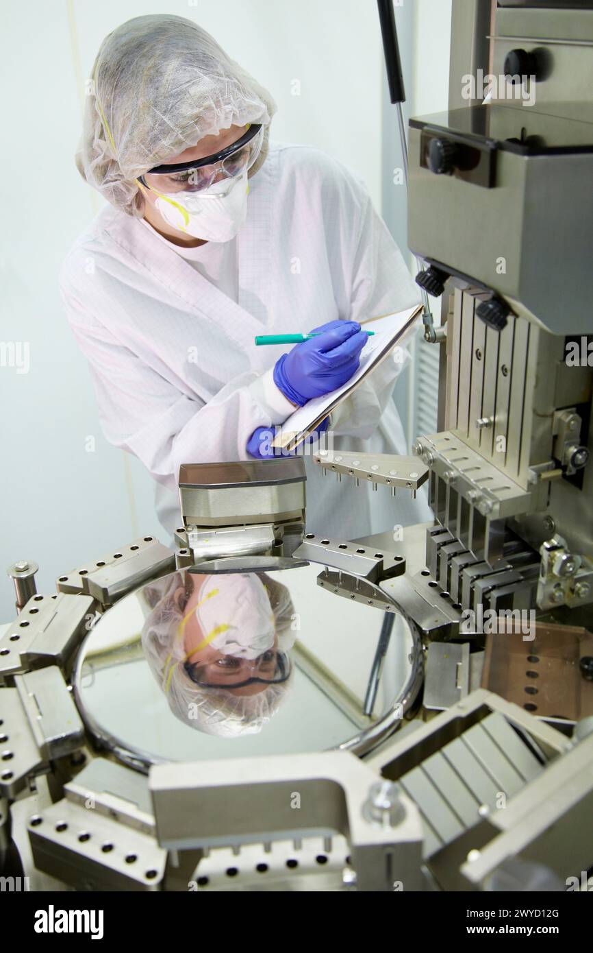 Drug encapsulation hi-res stock photography and images - Alamy