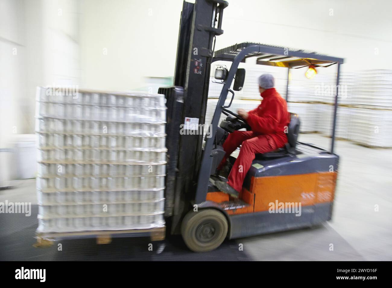 Loading truck, Forklift, Packaging canned vegetables, Canning Industry ...