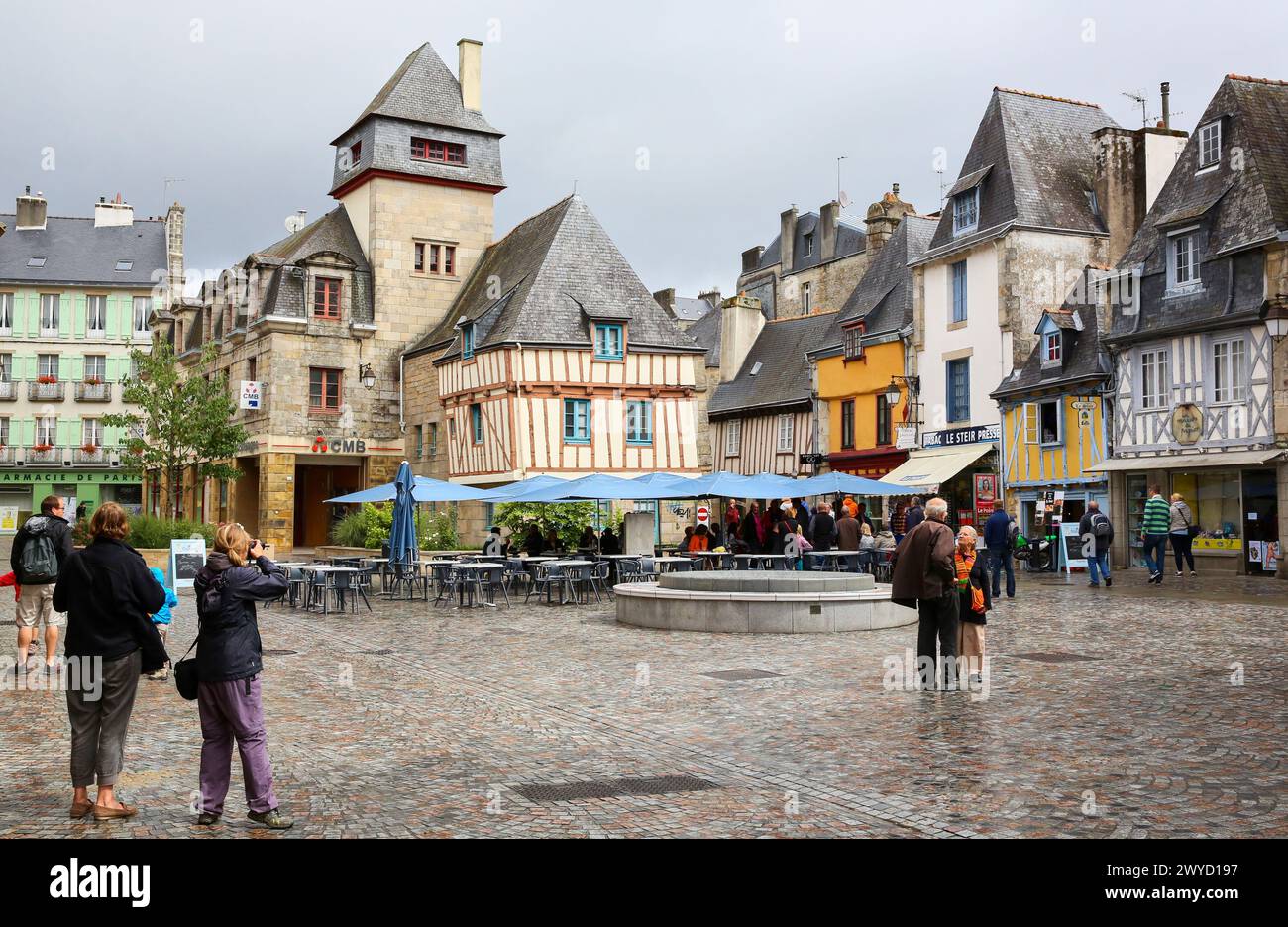 Place Terre au Duc Square, Quimper, Bretagne, Brittany, France Stock ...